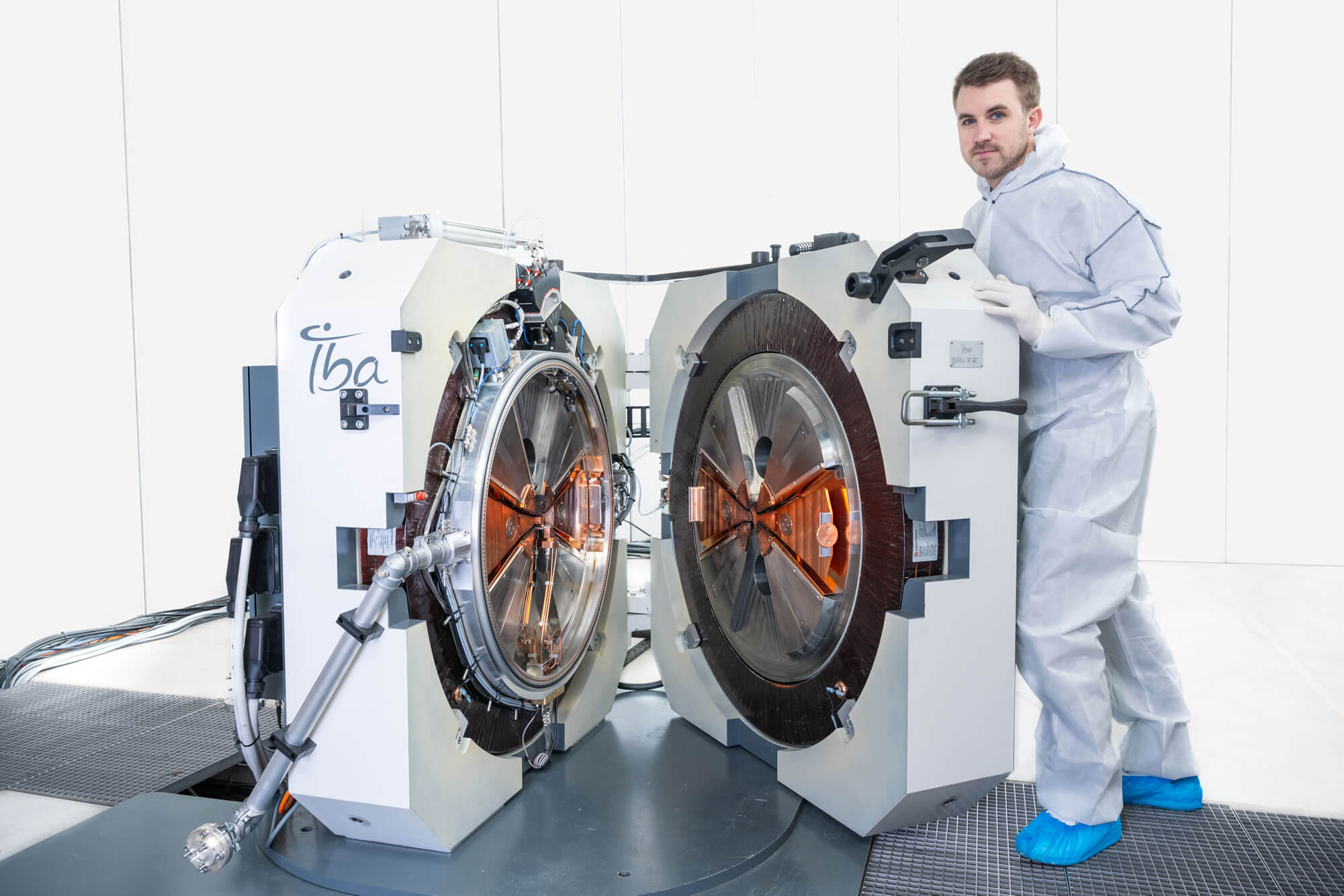 Cyclone KEY | 回旋加速器 | IBA - Radio Pharma Solutions